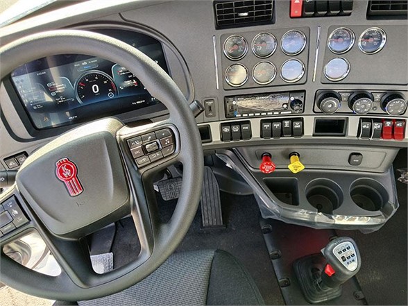 New KENWORTH T880 for sale - 2025 - 130948 - Coopersburg & Liberty Kenworth